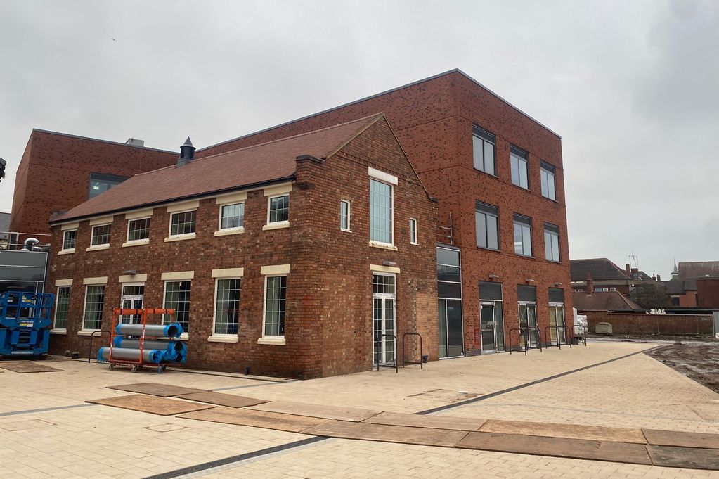 First look at new college restaurant in the heart of Nuneaton town ...